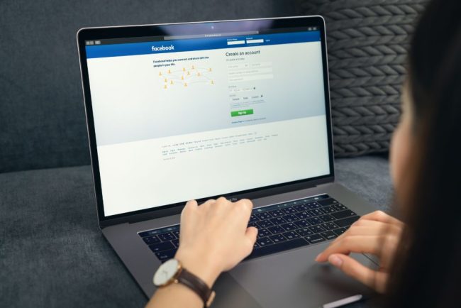 The Complete Guide To Facebook Badges - OnlySocial